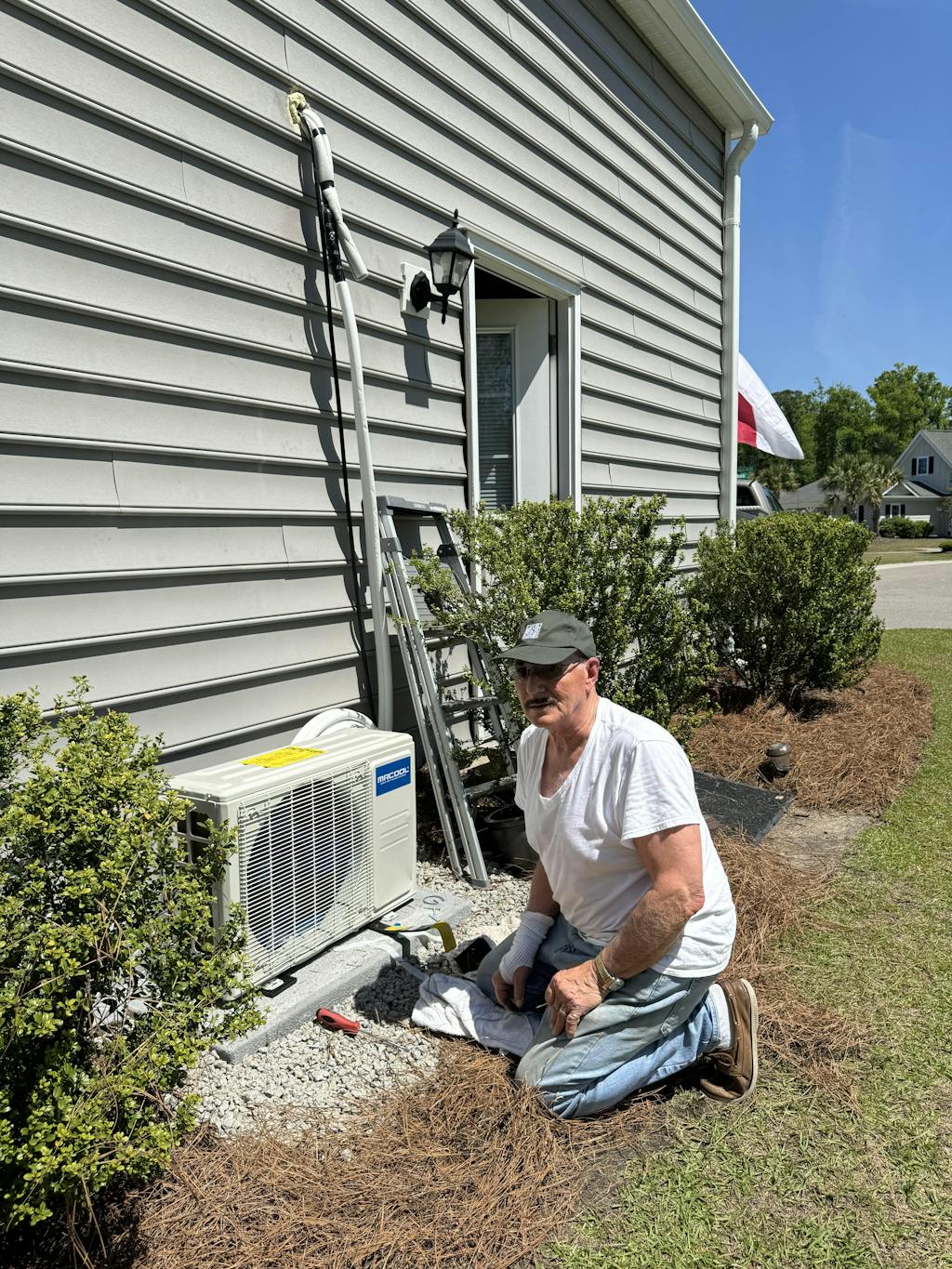 MRCOOL DIY Easy Pro® 12K BTU Ductless Mini Split Heat Pump Complete System, EZPRO-12-HP-11516 ...