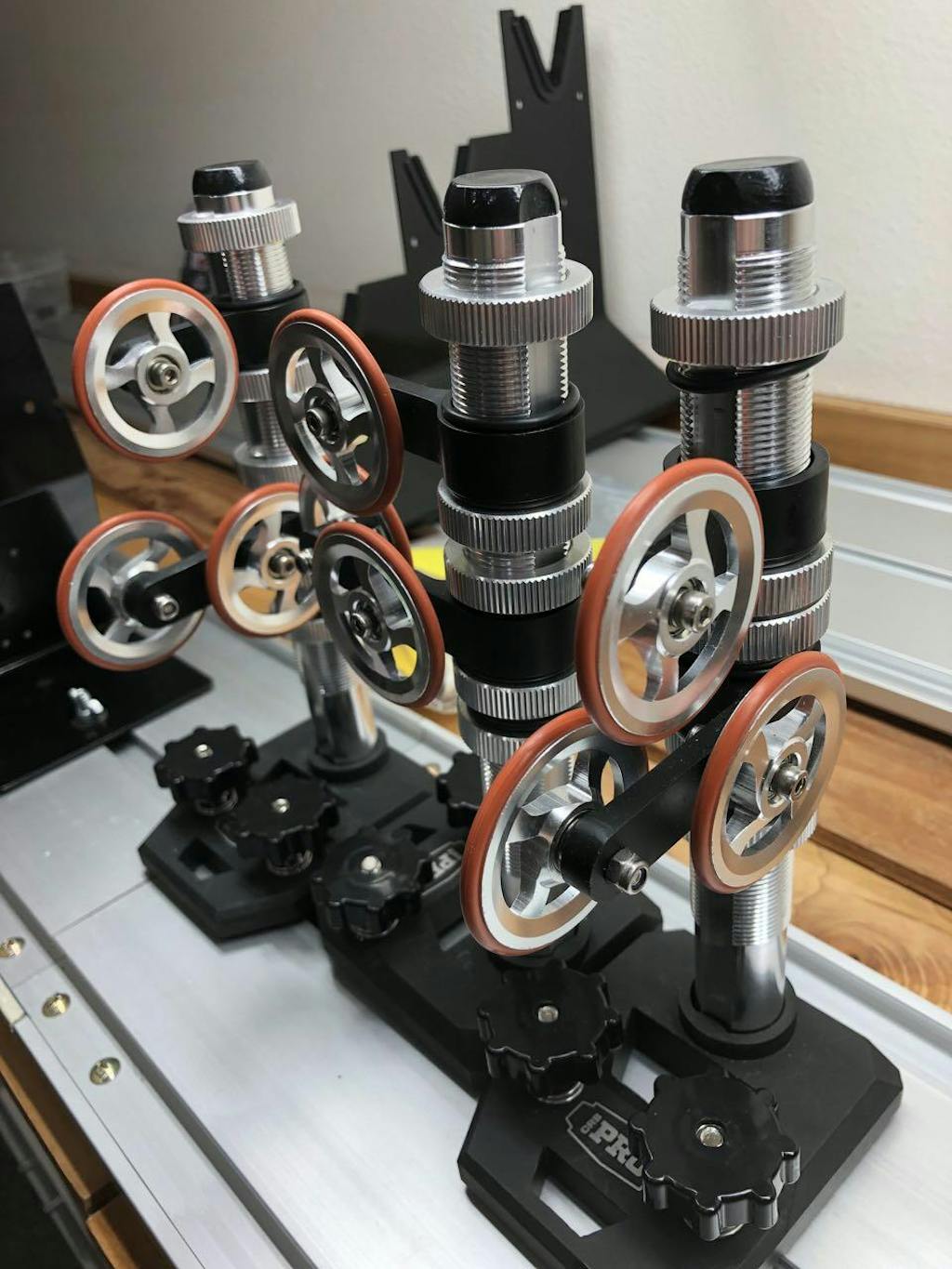 CRB PRO Roller Stand Rod Support