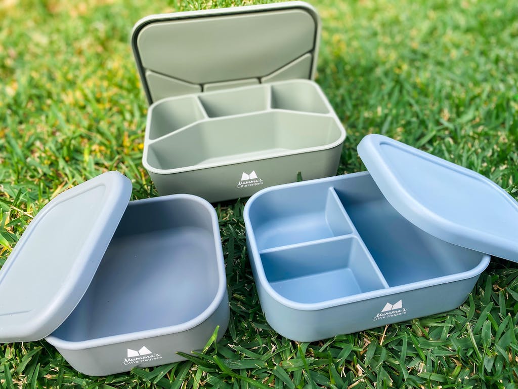 4 Section Silicone Bento Lunch Box - Olive Green – Mumma’s Little Helpers