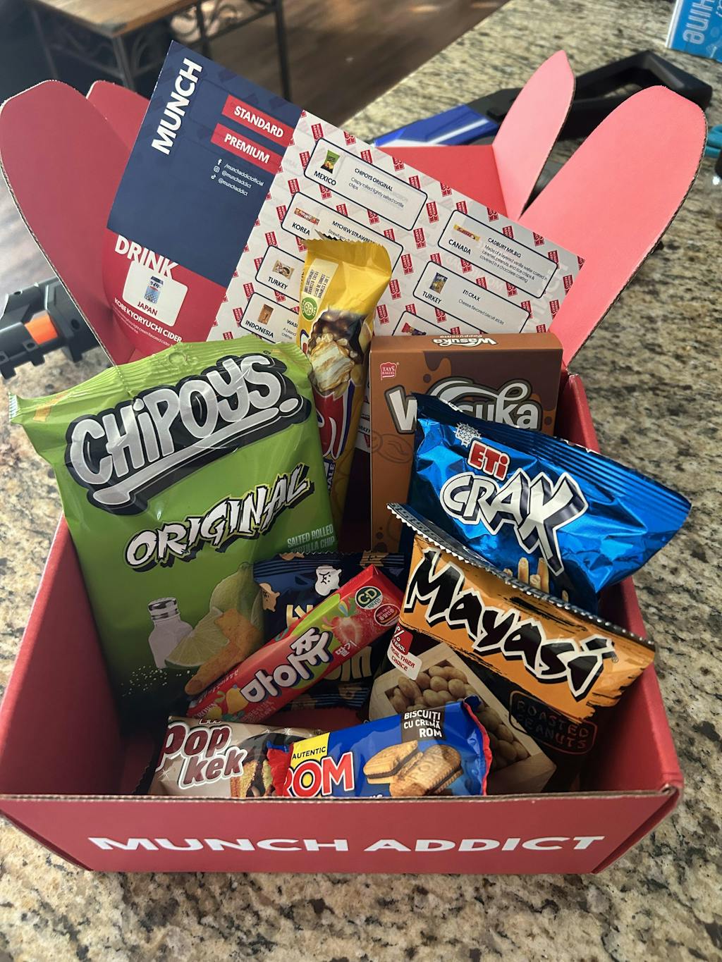 Munch Addict | Exotic International Snacks, Subscription Box & Gifts