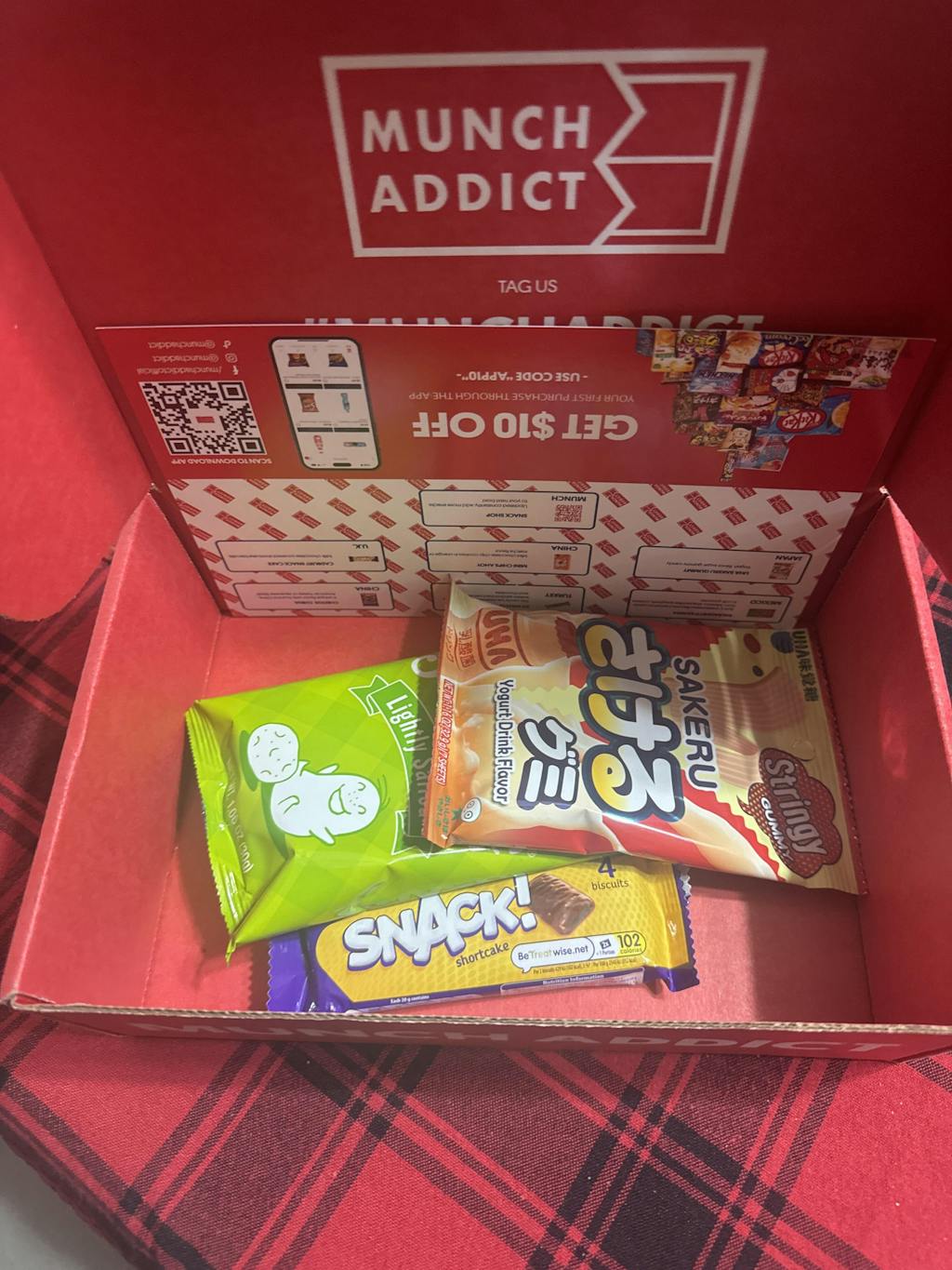 Munch Addict | Exotic International Snacks, Subscription Box & Gifts