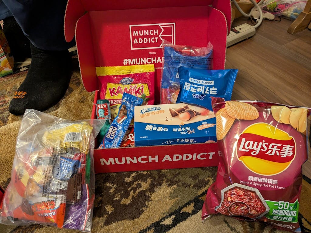 Munch Addict | Exotic International Snacks, Subscription Box & Gifts