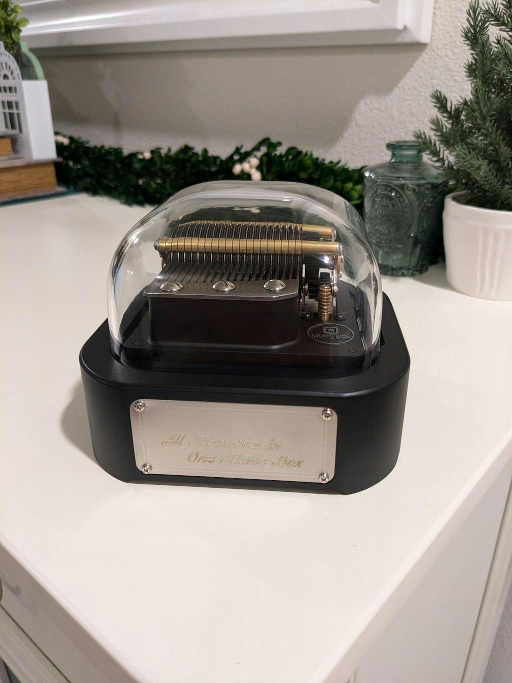 Play Unlimited Melodies on a Mechanical Music Box - Shop