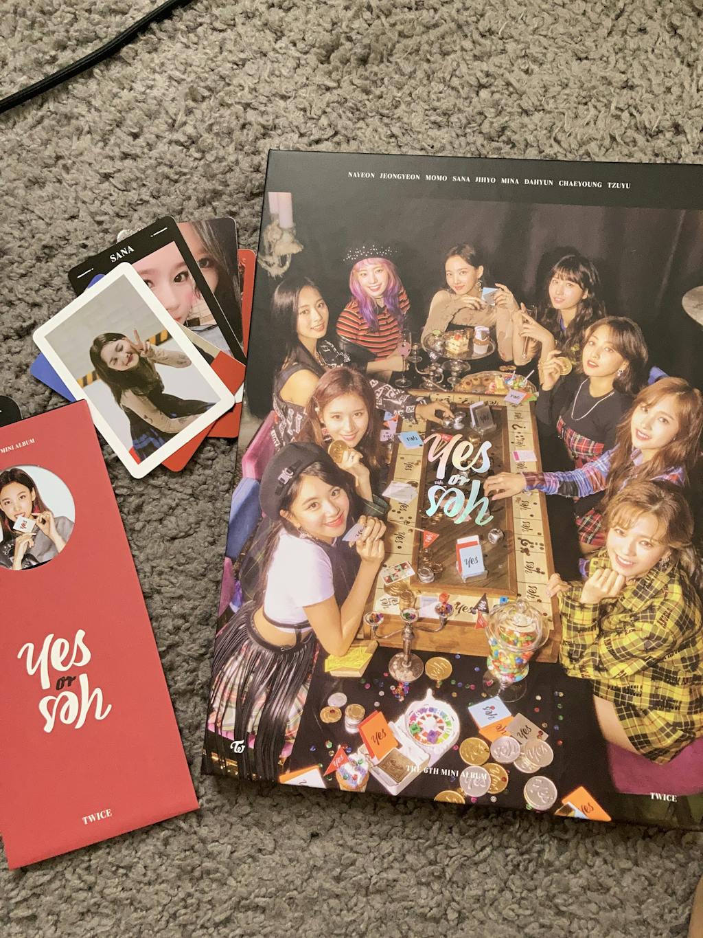TWICE THE 6TH MINI ALBUM [ YES OR YES ] CD+PHOTO CARD SET – Music Plaza