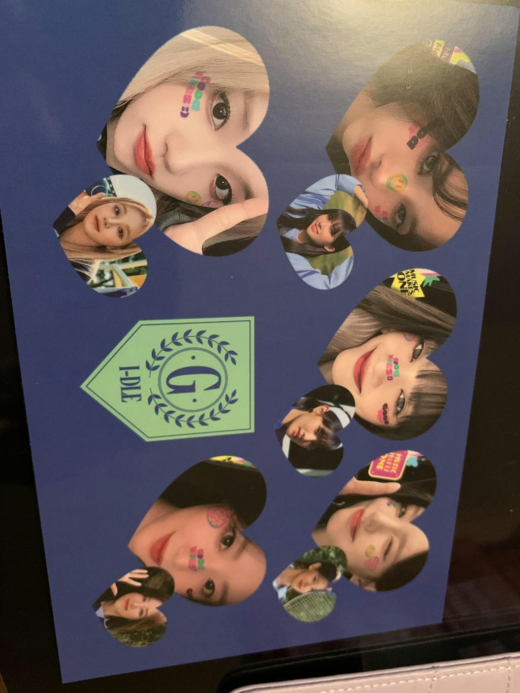 루셈블 | LOOSSEMBLE 1ST MINI ALBUM [ LOOSSEMBLE ] – Music Plaza