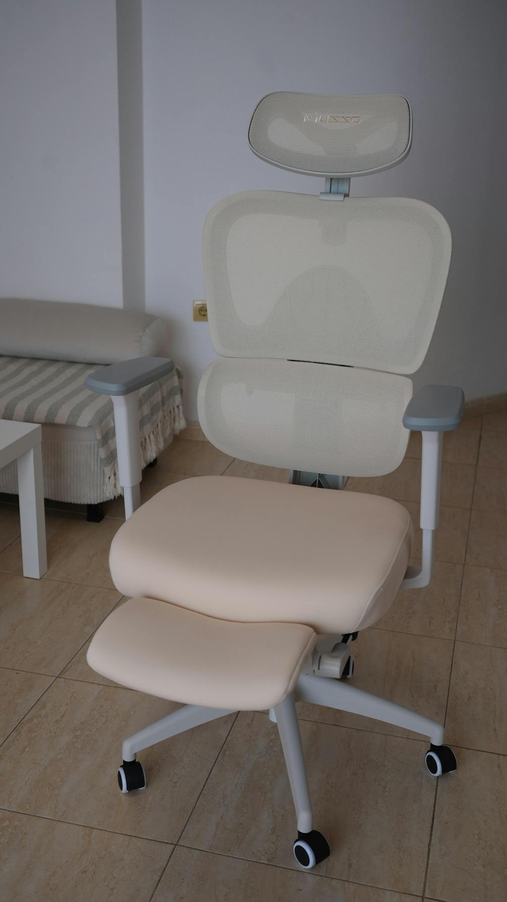 MUSSO E600 SE Ergonomic Office Chair|Women chair