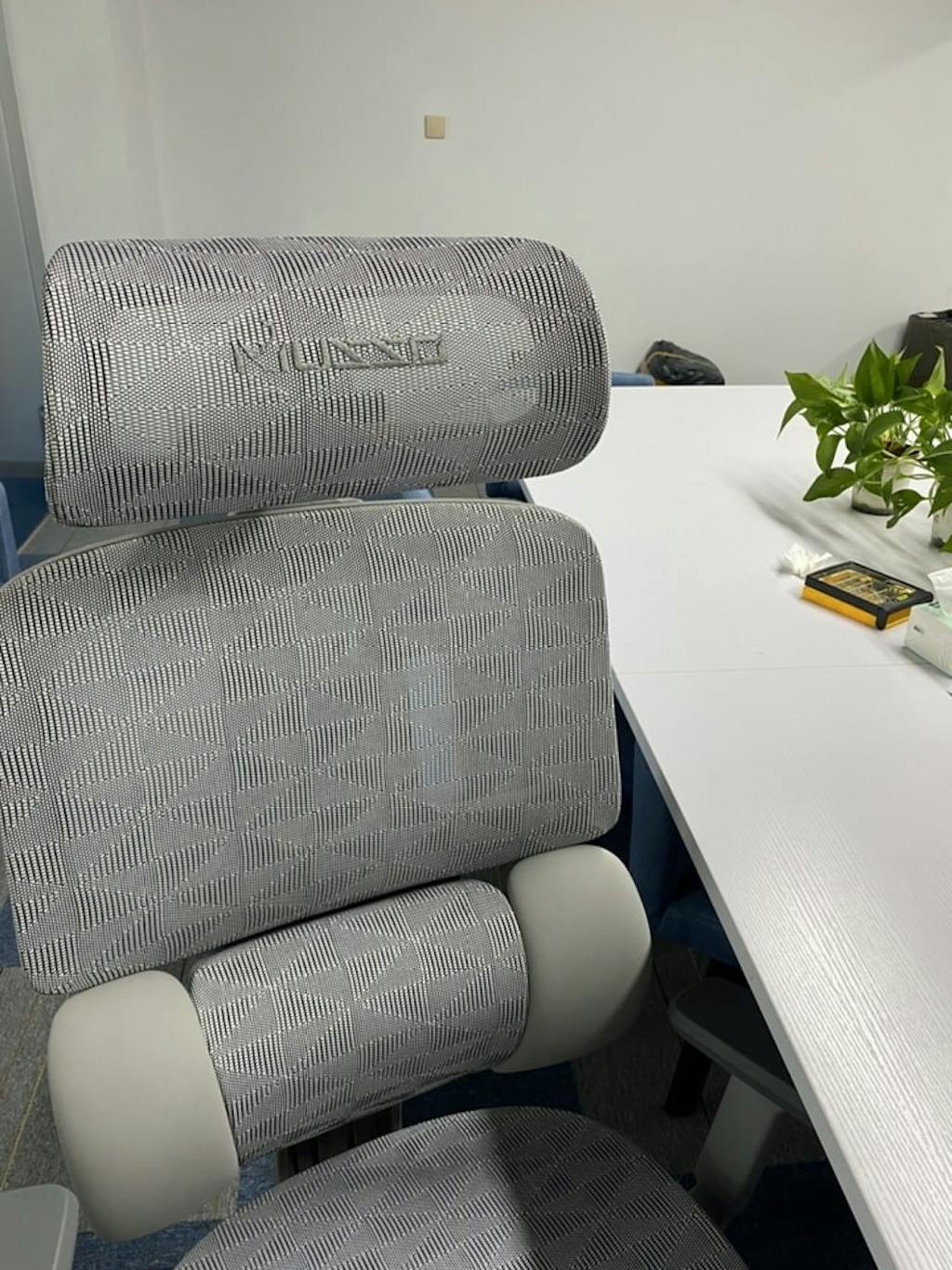 MUSSO H80 Classic Ergo Chairs Adjustable Headrest Ergonomic Mesh Offic