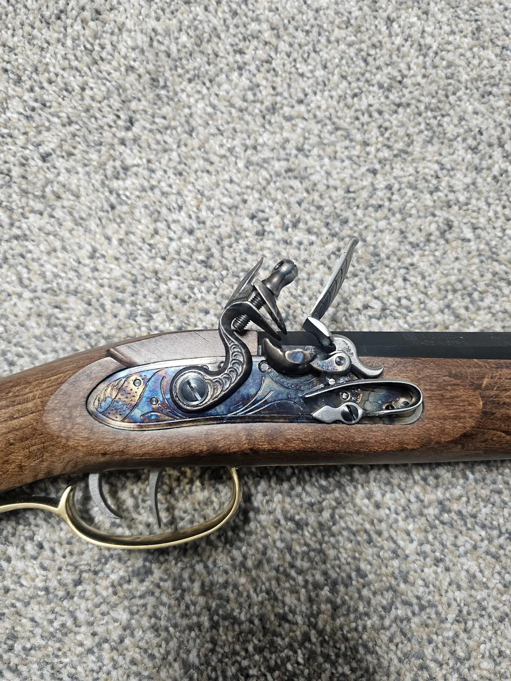 Traditions® Deluxe Kentucky Rifle™ Flintlock | .50 Cal | Muzzle-Loaders.com