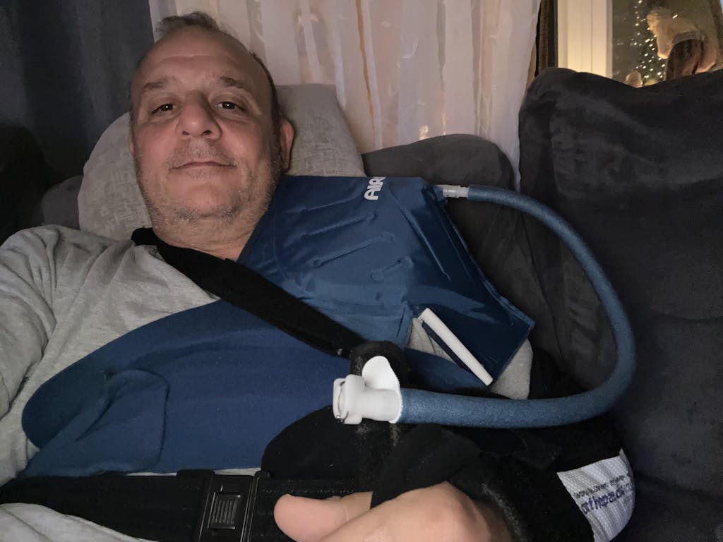 Aircast® Cryo Cuff IC Cooler + Cryo Cuffs | Buy Aircast® Cryo Cuff IC ...