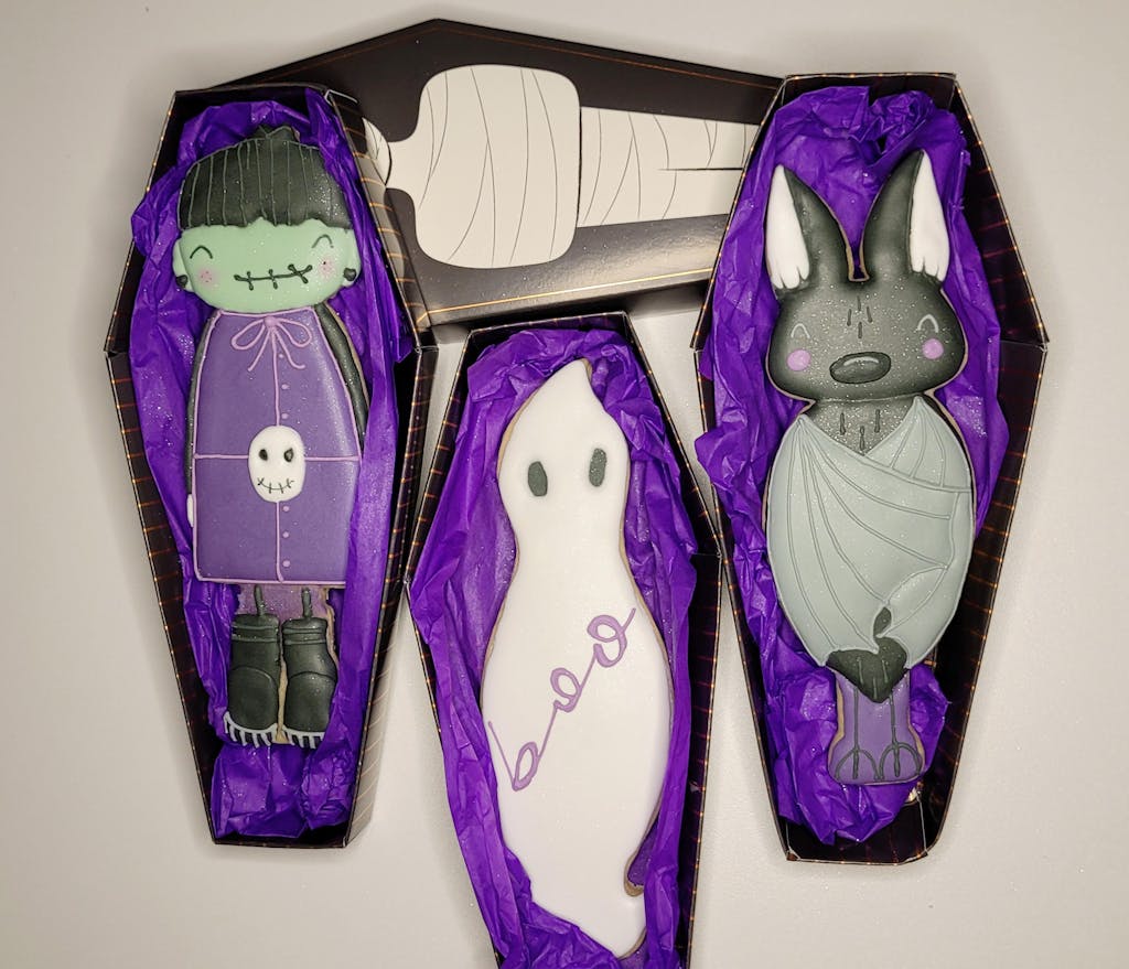 Frank & Mummy Coffin Treat Boxes | My Mind's Eye Paper Goods