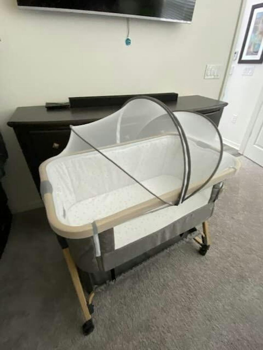 Foldable Mini Crib With Wheels For Baby Bedside Crib Bassinet