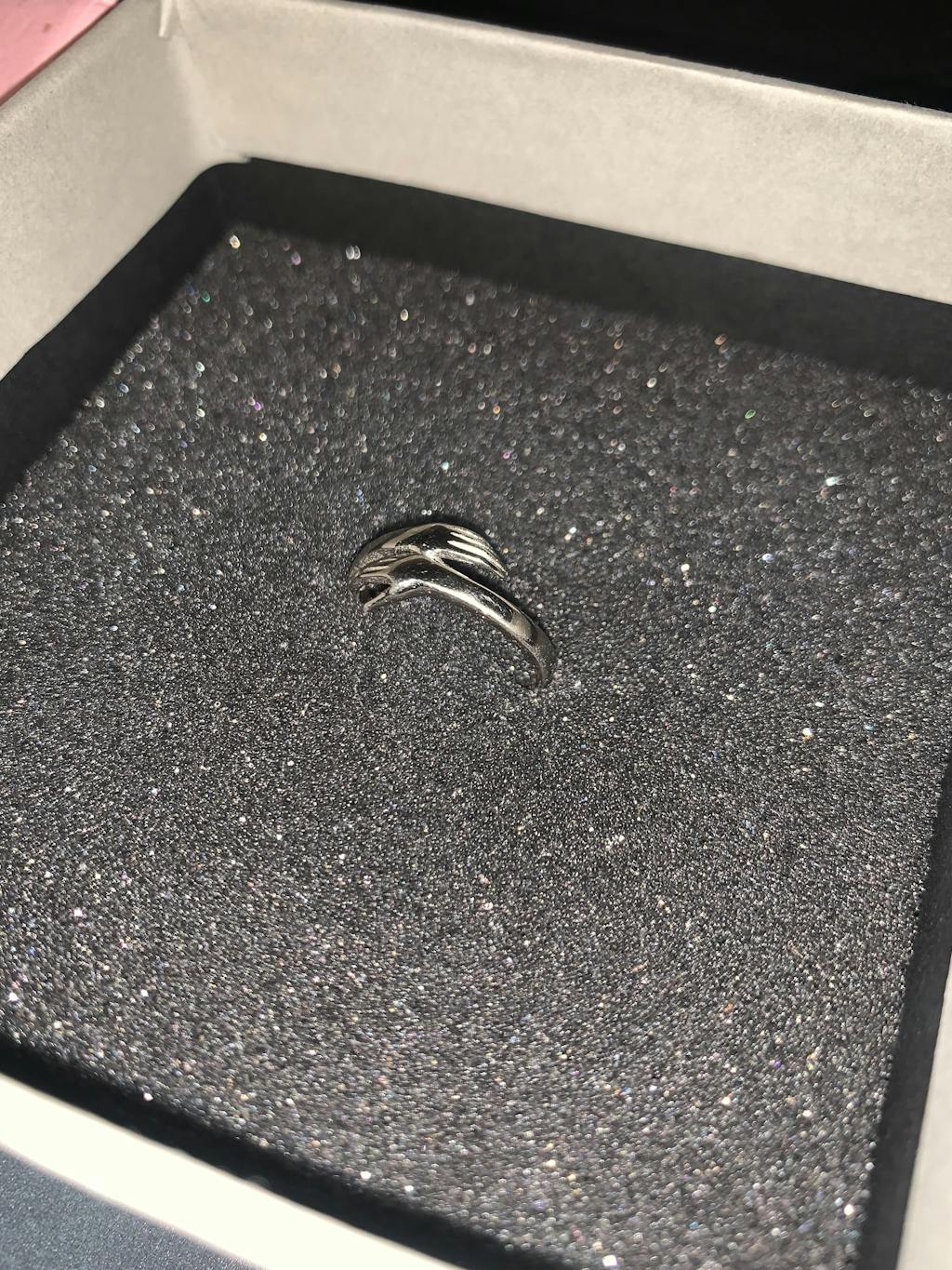 Hug Ring {free size} – Naira Jewels
