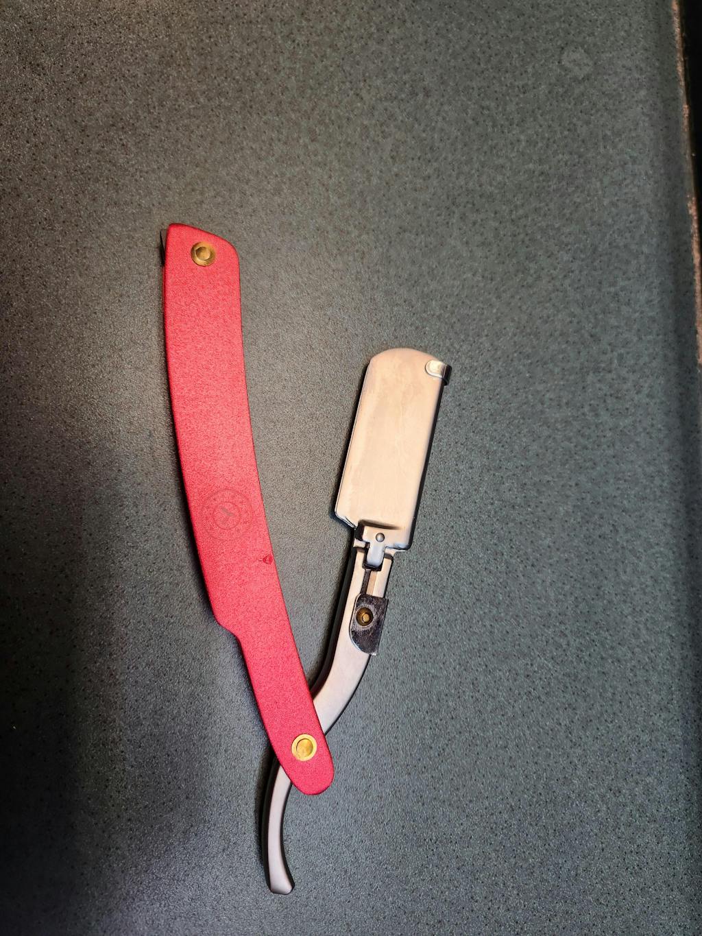 Types of Straight Razors: Different Points | Naked Armor – Naked Armor ...