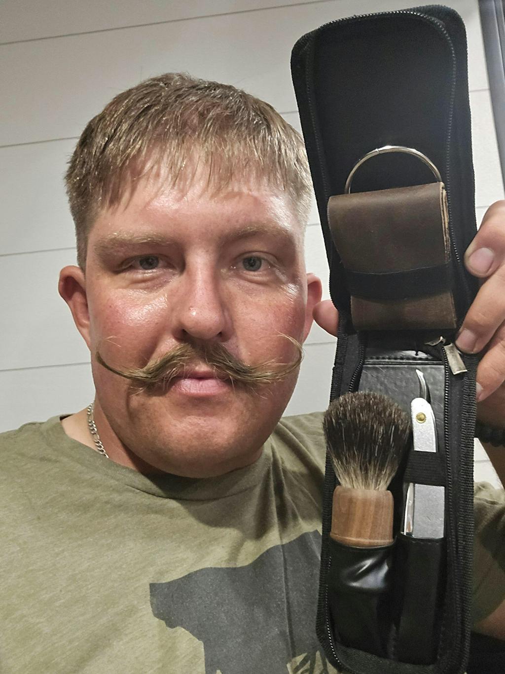 Parts Of A Straight Razor: Everything You Need To Know | Naked Armor ...