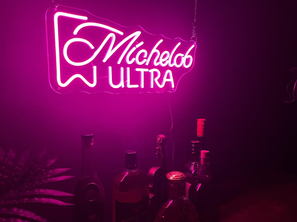 Custom Neon Signs of Neon Letters at Your Fingertips – NeonWill