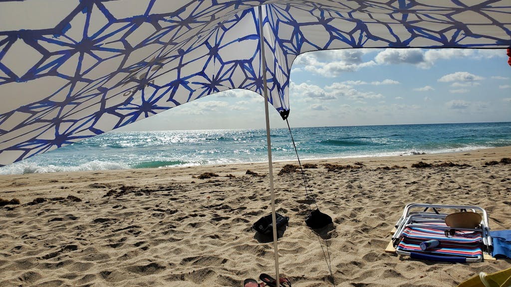 The Signature Beach Shade | The Neso 1