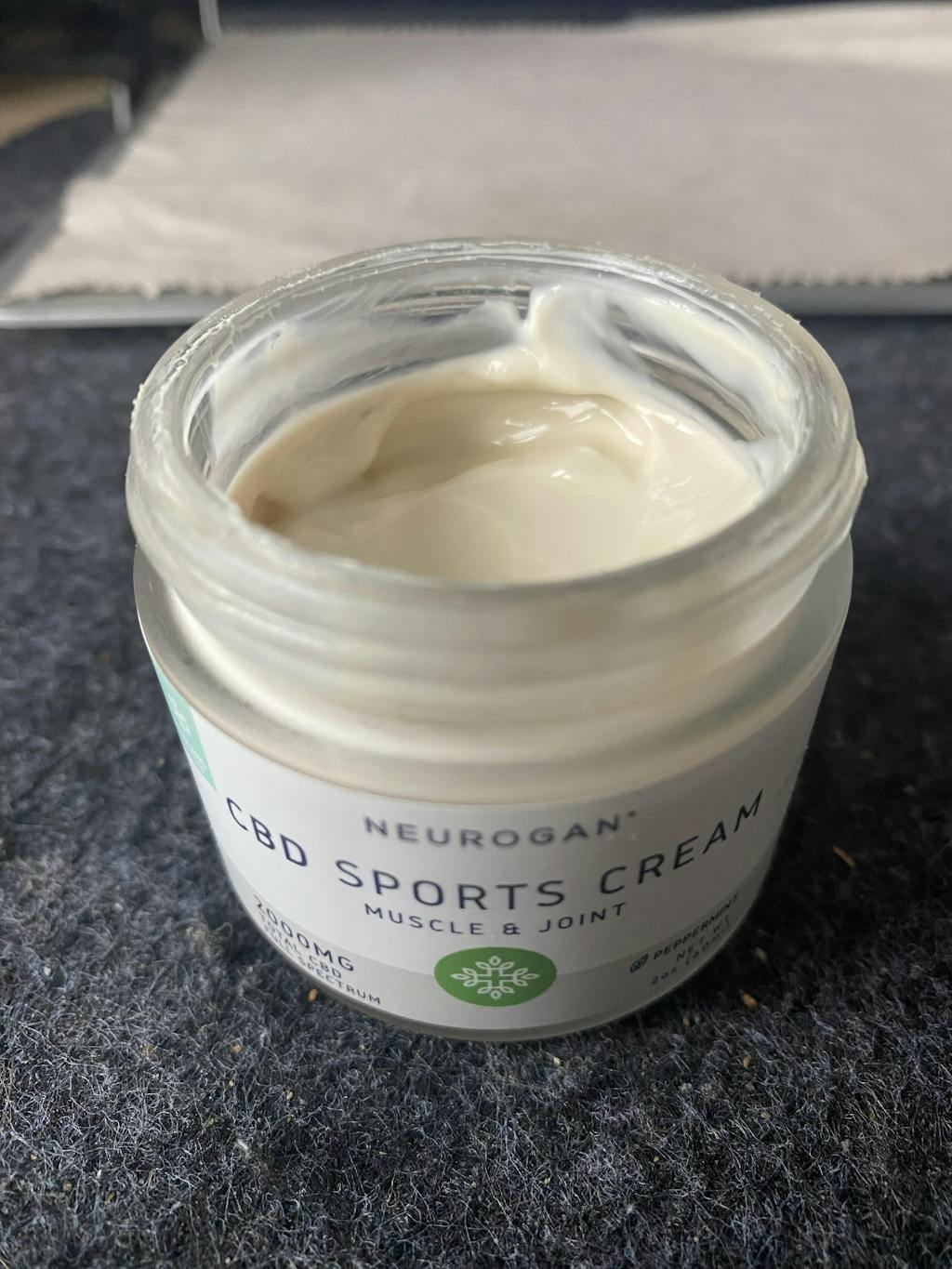 CBD Cooling Rub | Muscle Relaxation | Peppermint | Free Shipping – Neurogan