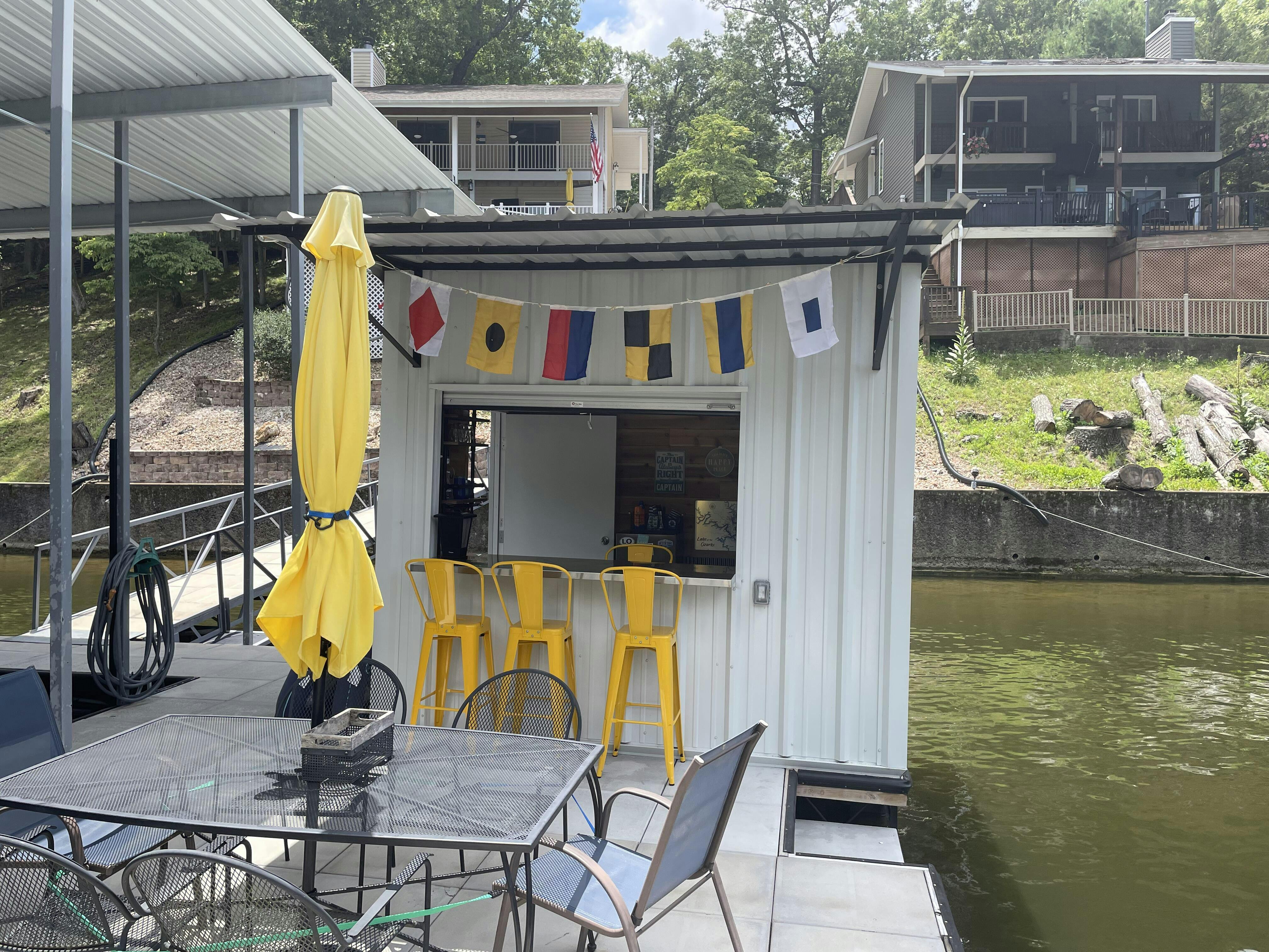Nautical Flags, Maritime Signal Flags A to Z & 0-9 – New England Trading Co