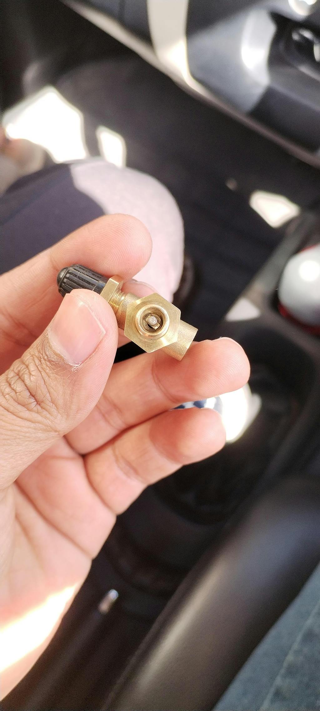 Two Way Valve for External TPMS (4 Pieces) - NEXDIGITRON®