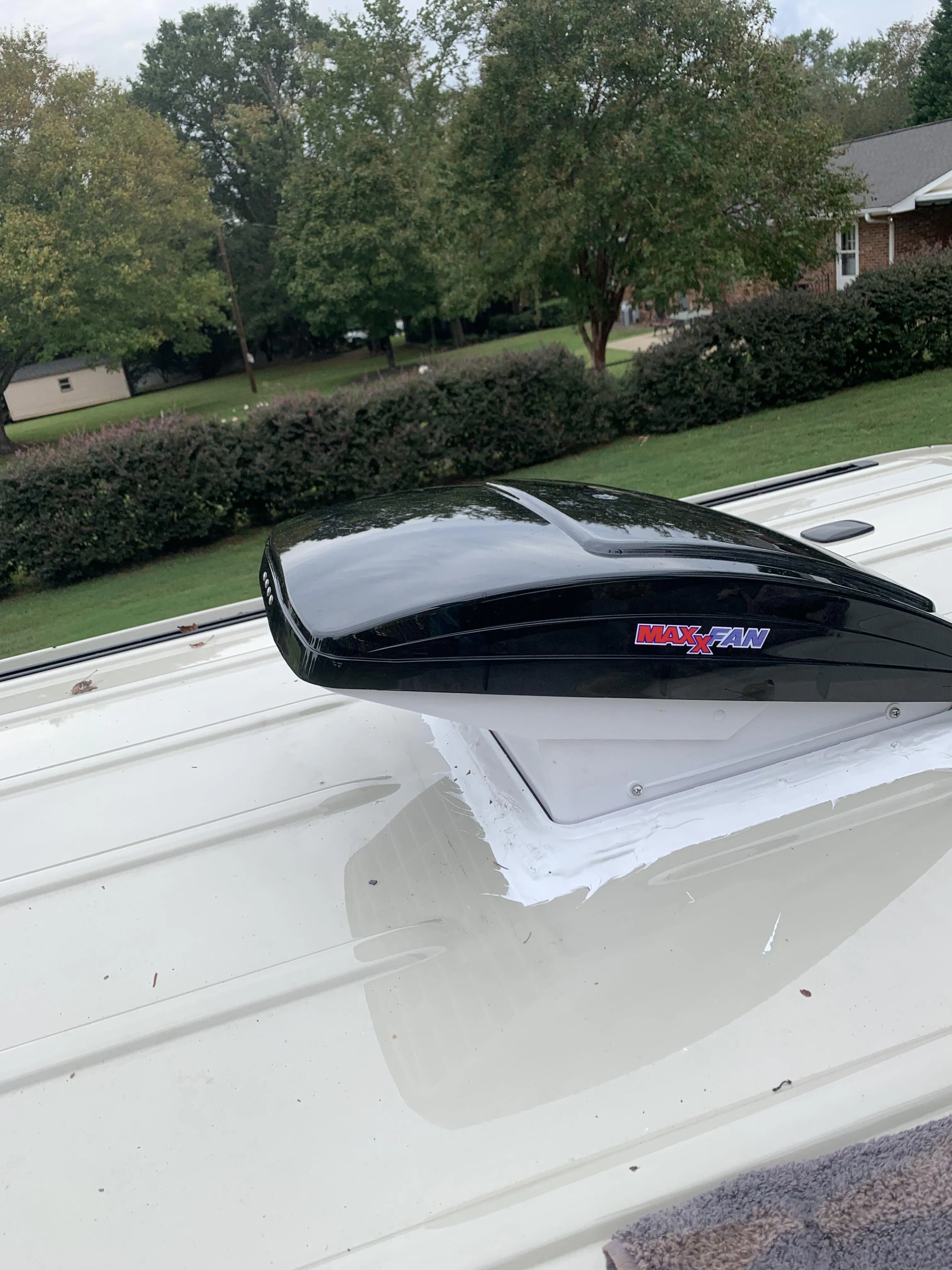 MaxxAir Maxxfan Deluxe Camper Van Roof Vent Fan (Smoke Tint) (00-07500K)