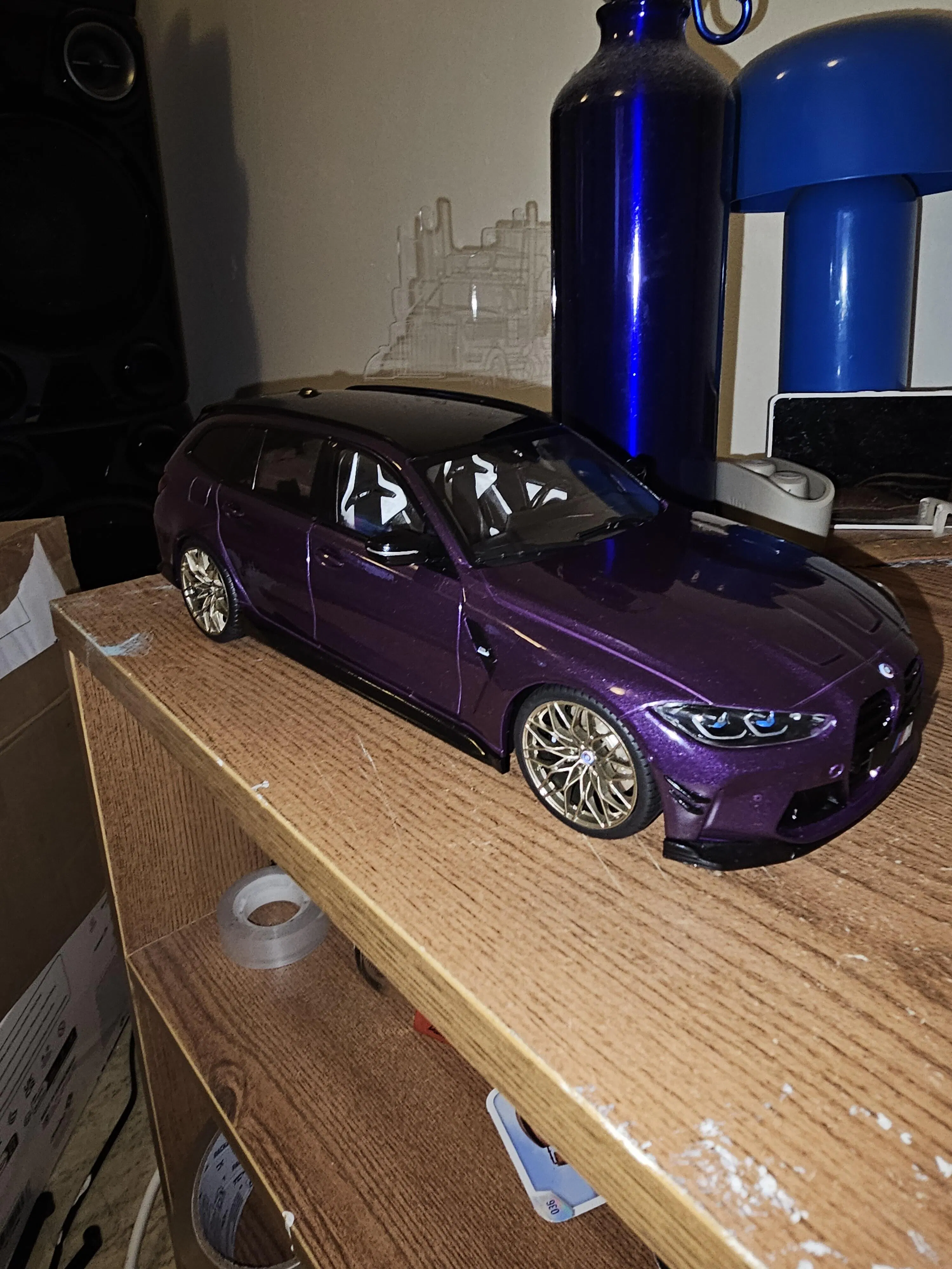 BMW M3 G81 Touring Performance Violet Twilight Métallisé 2024 1/18 – Norev