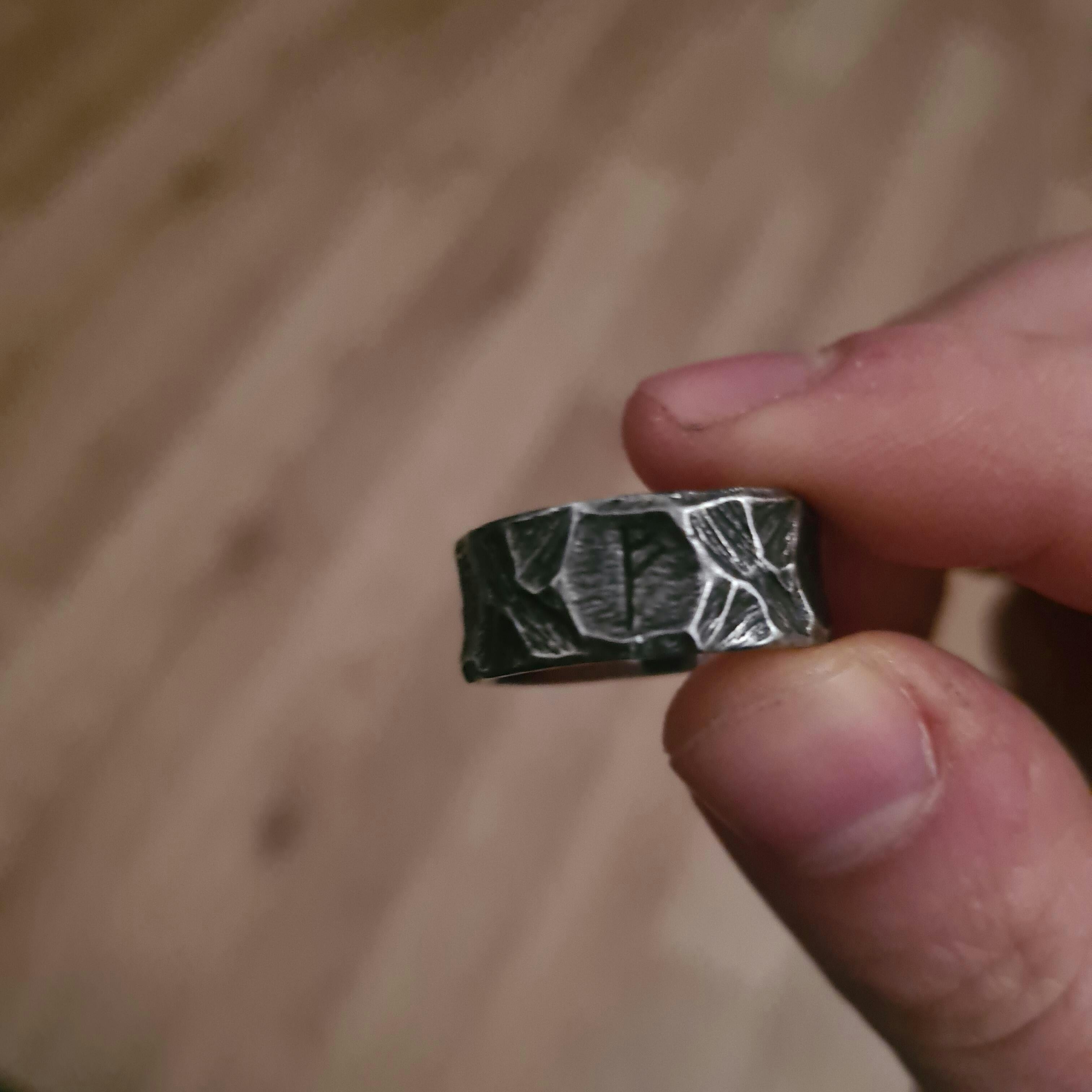 Viking Runic Blacksmith Ring - Norse Elder Rune Band