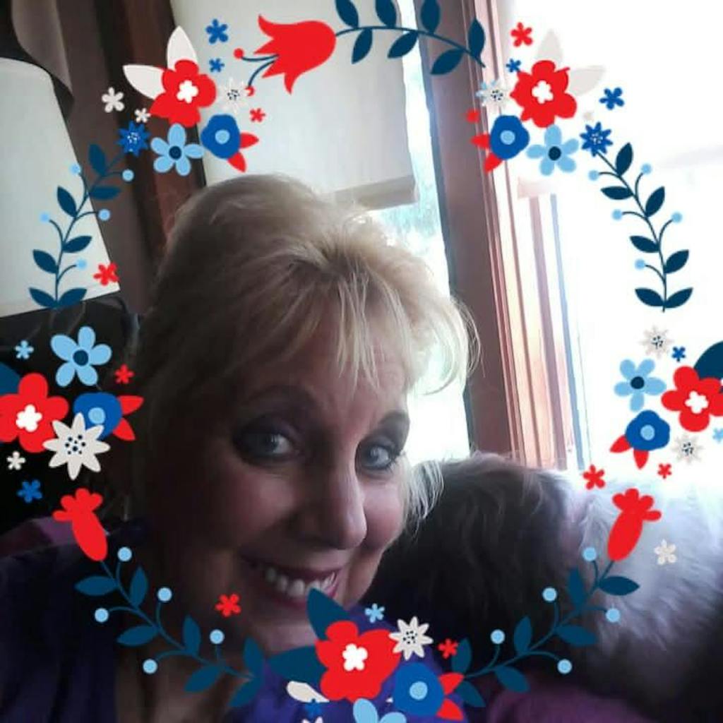 The Best Selling S'mores Kits I Gourmet Marshmallows & Graham Crackers ...