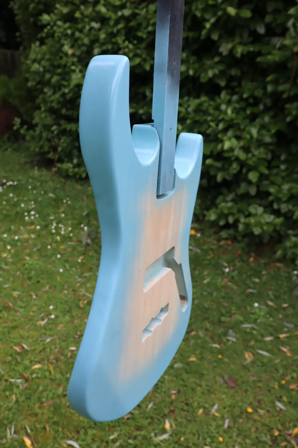 Daphne Blue Nitrocellulose Guitar Paint / Lacquer 400ml – Northwest Guitars