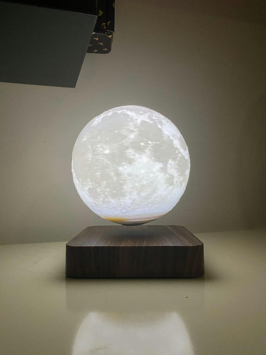 Floating Moon Lamp – Nova Lights
