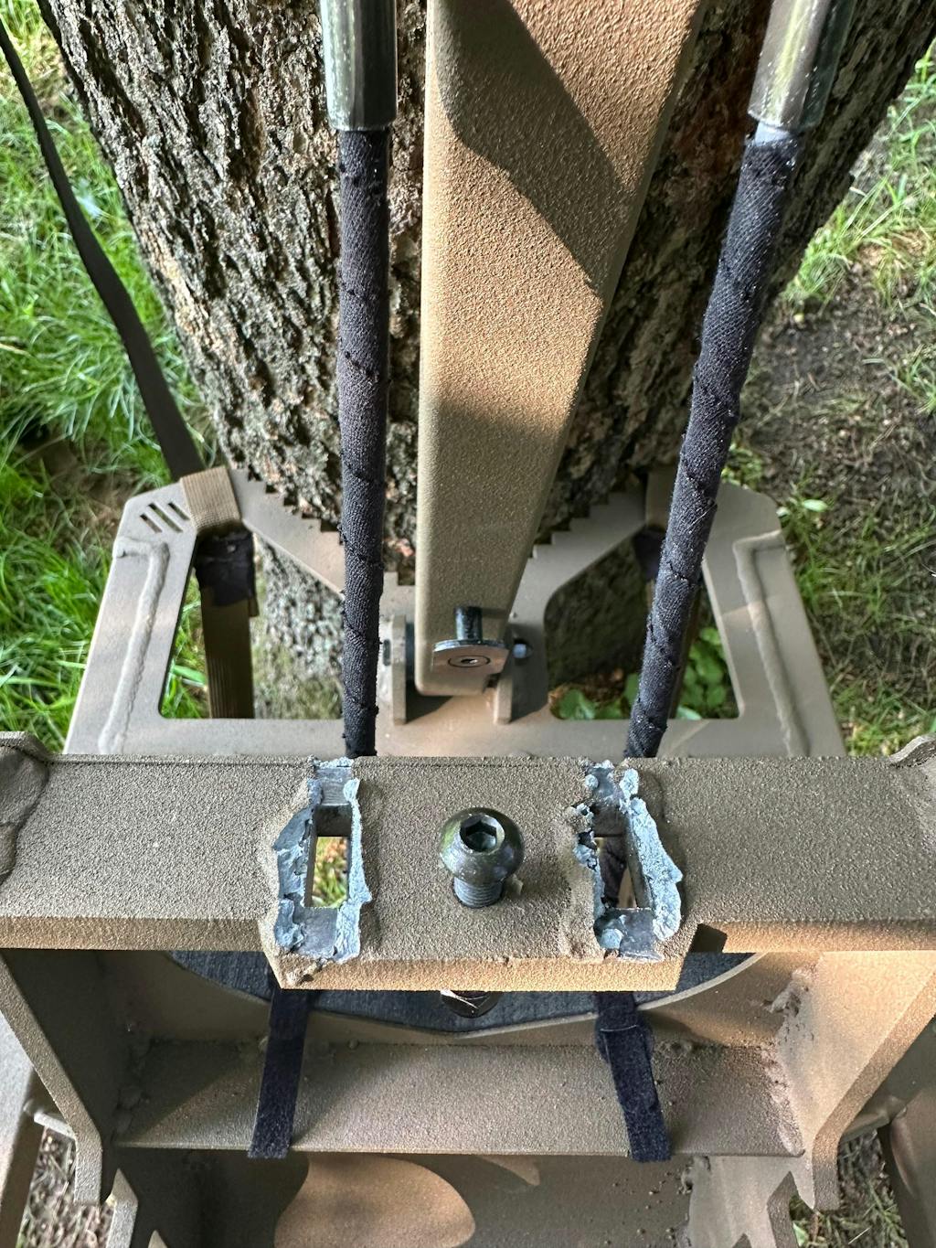 Raider Hybrid Treestand – Novix Outdoors