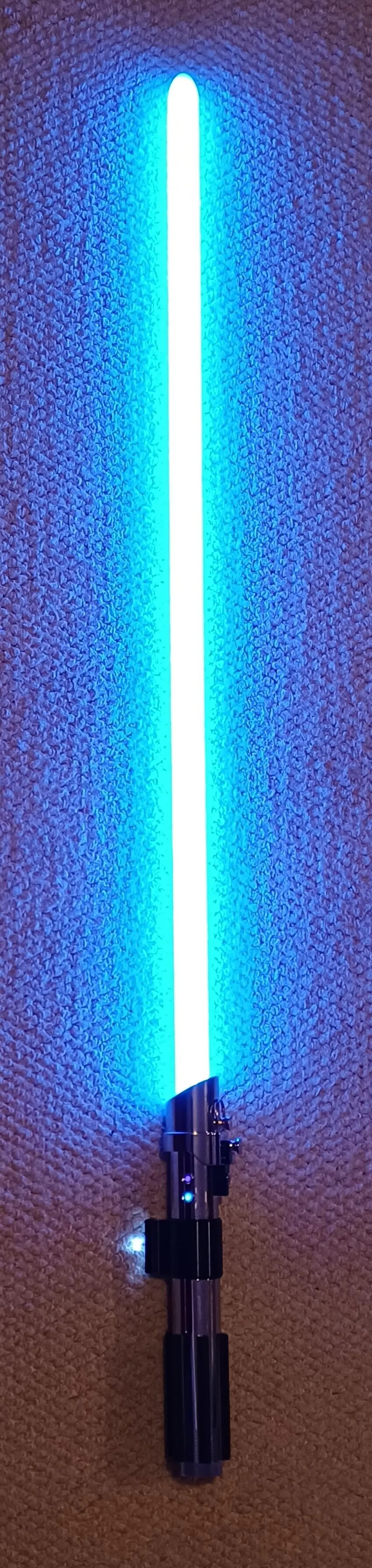 Kyle Katarn Lightsaber – Ultimate Collector’s Saber