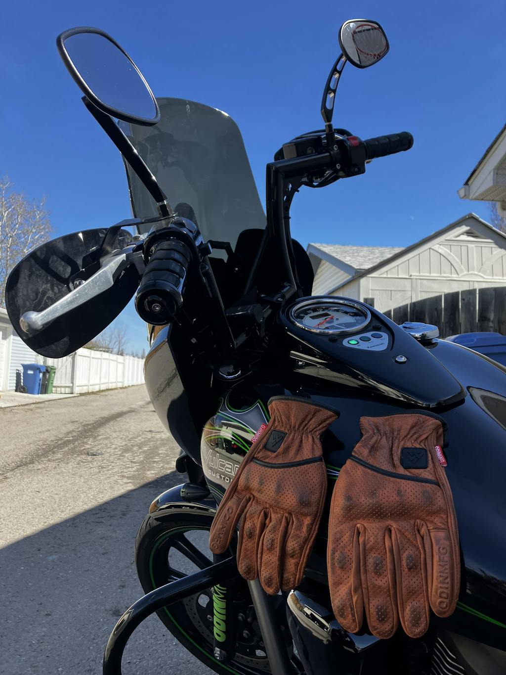 D3O Heavy Hitters Motorcycle Gloves - Wax Brown – Odin Mfg