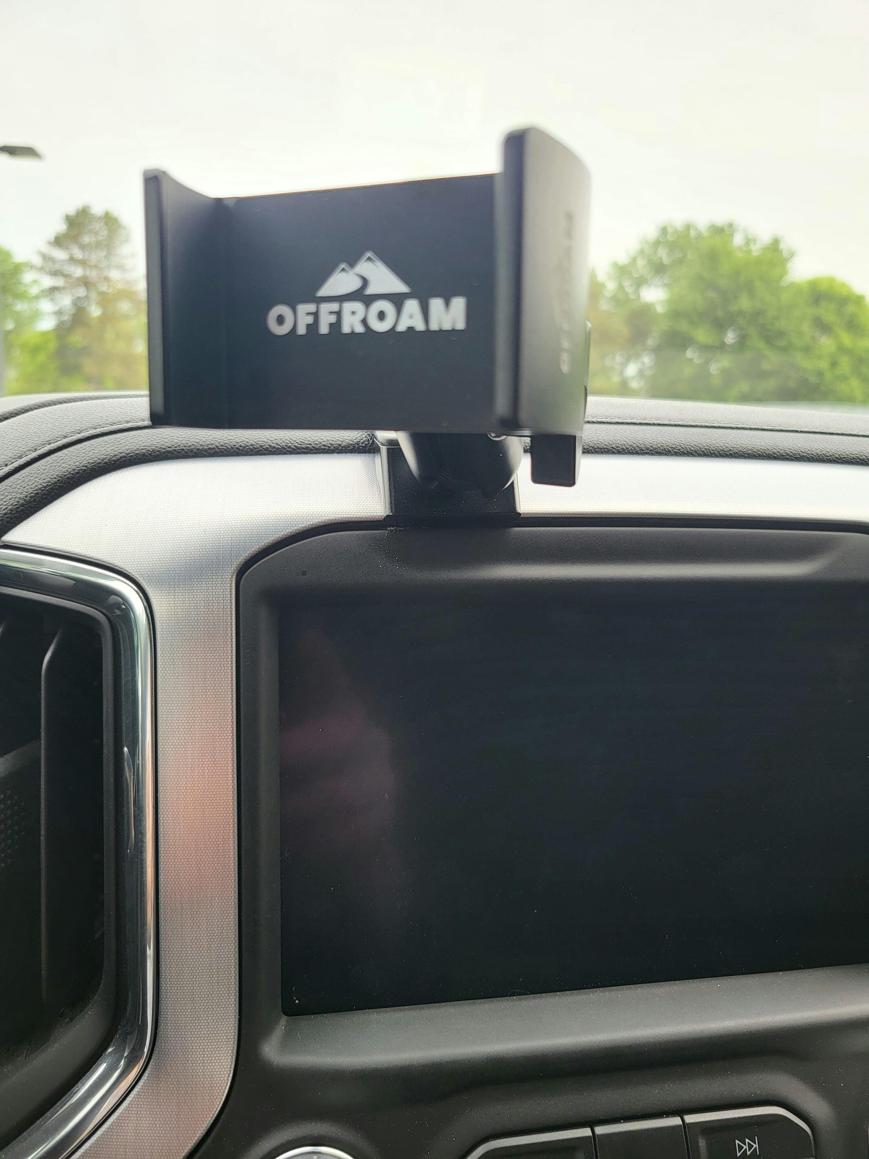 Chevy Silverado 2019-2023 & GMC Sierra 2019-2021 Phone Mount | Offroam ...