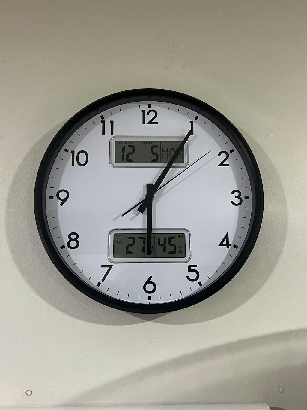 Hayes Analog with Digital Date Day Temp Hygro Wall Clock Black – Oh Clocks