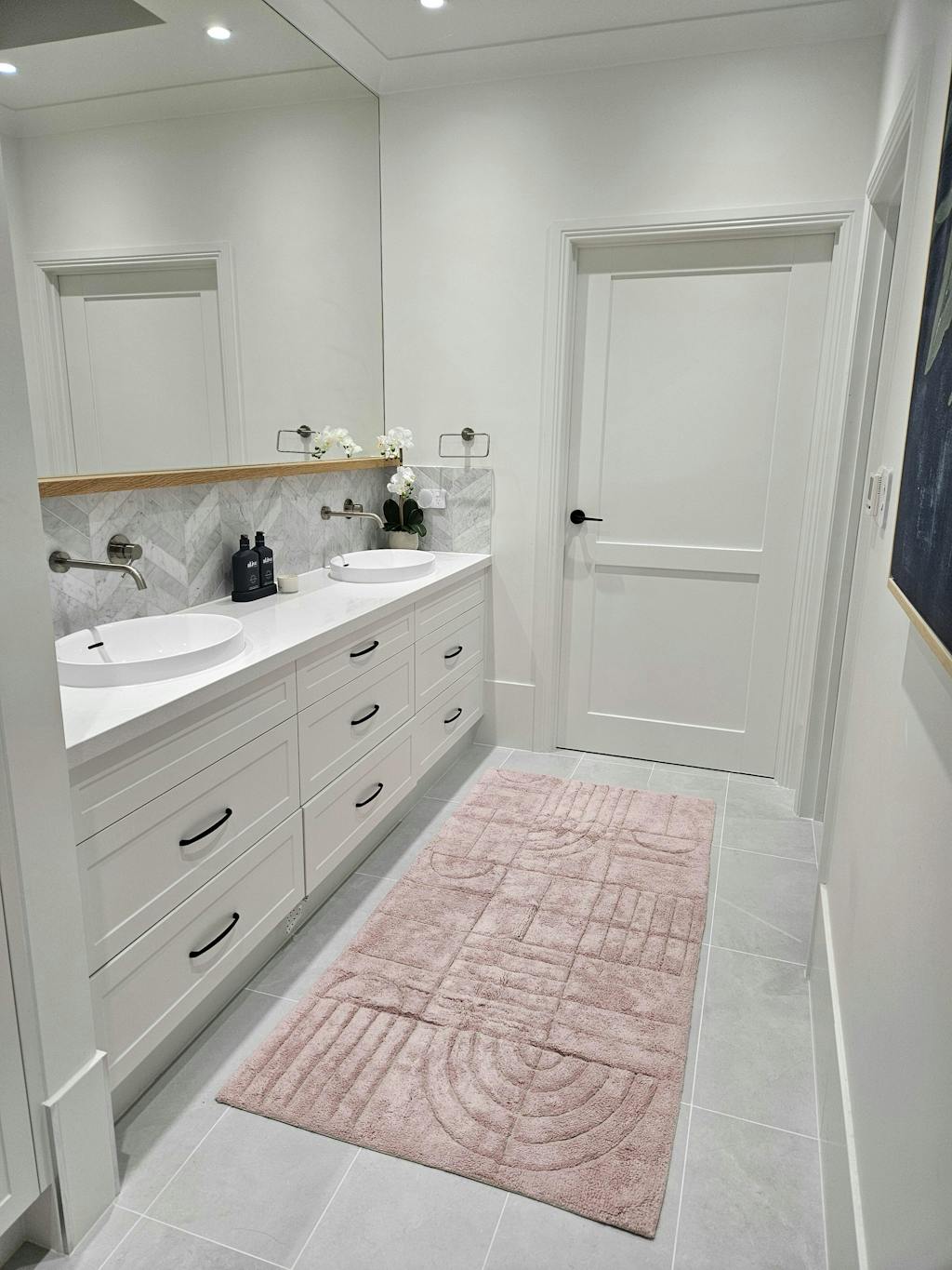 How To Use A Round Rug In Your Home