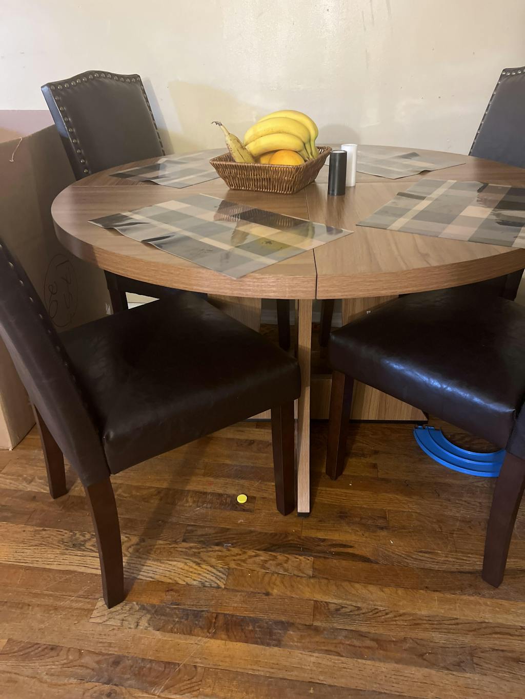 Round Dining Table 47 Inch Modern Wooden Kitchen Table – Ohwill.com ...