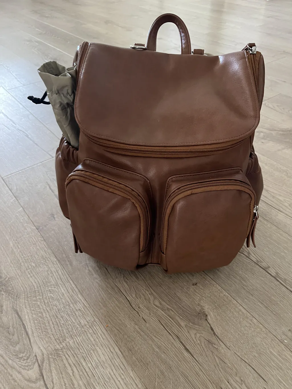 Black Nappy Backpack - Faux Leather — OiOi