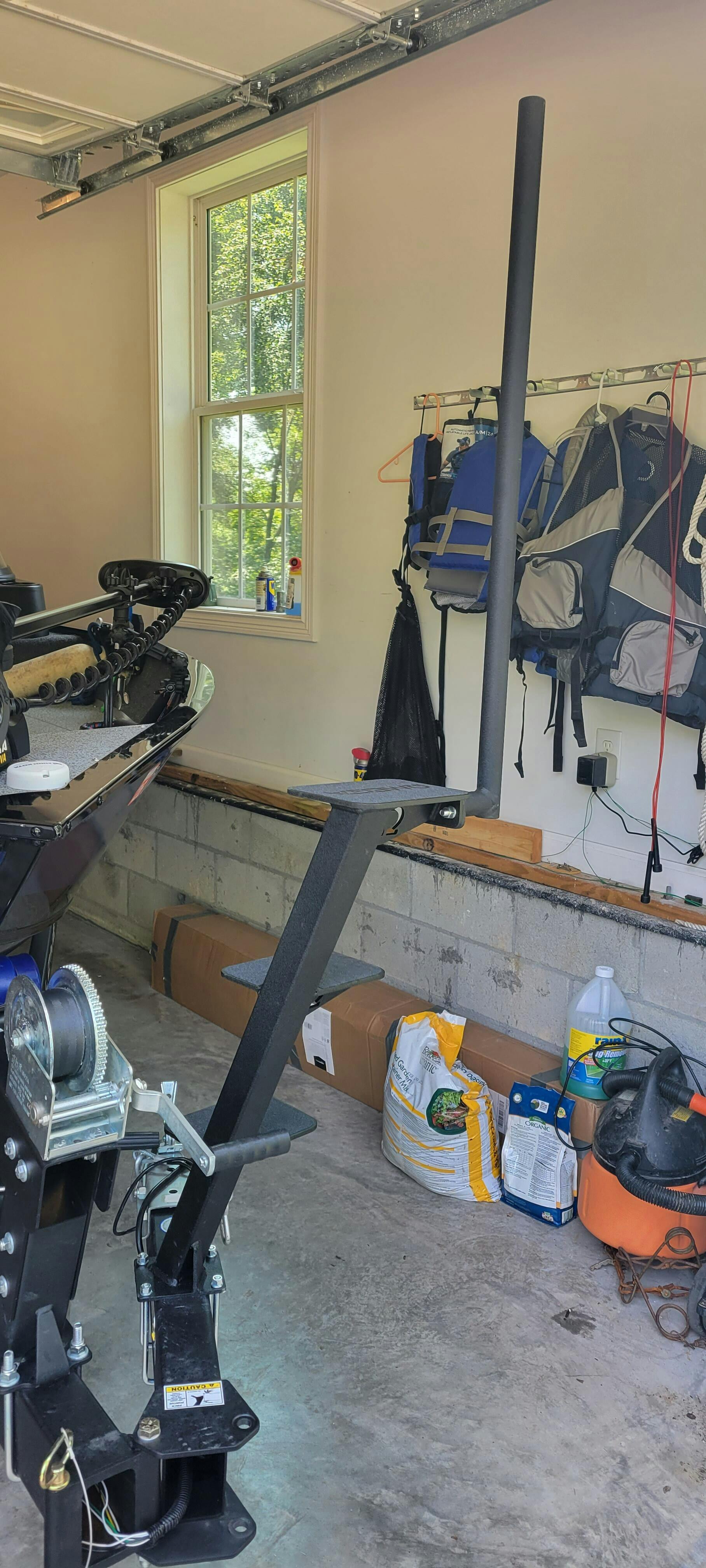 Deep "V" – Omega Boat Step