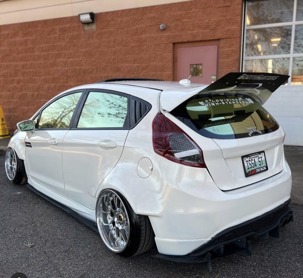 Neo Silver | Chrome Mirror Window Tint For Cars – Omnique