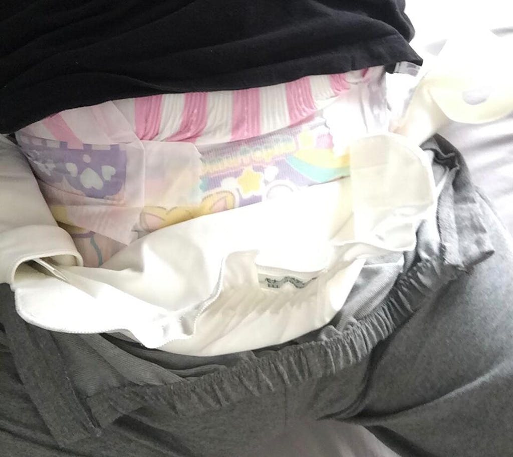 Omutopia Pastel Puffies 大人用おむつ テープ式 6000ml吸収 パステルカラー かわいい ABDLおむつ ...