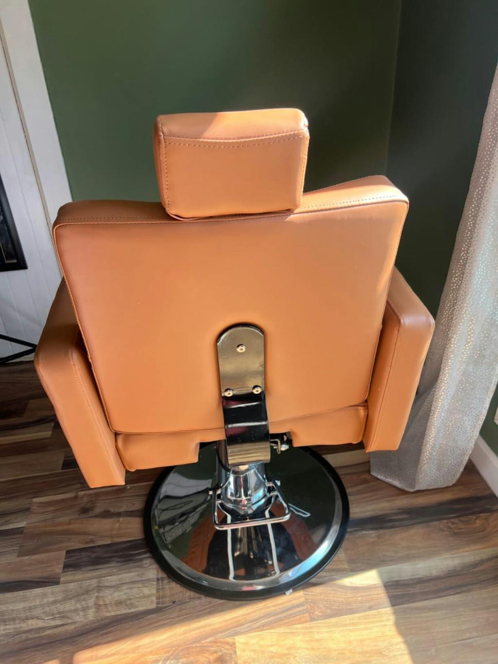 OmySalon SC2301 All Purpose Heavy Duty Hydraulic Reclining Hair Salon