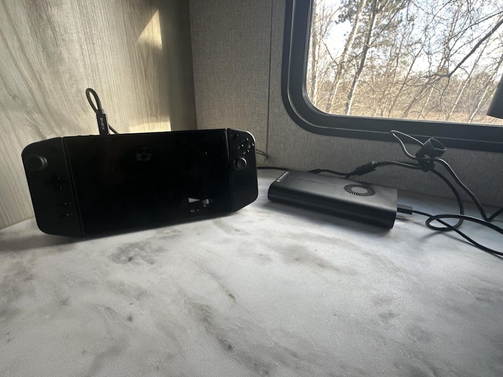 ONEXGPU - World's 1st Portable eGPU with Storage – ONEXPLAYER