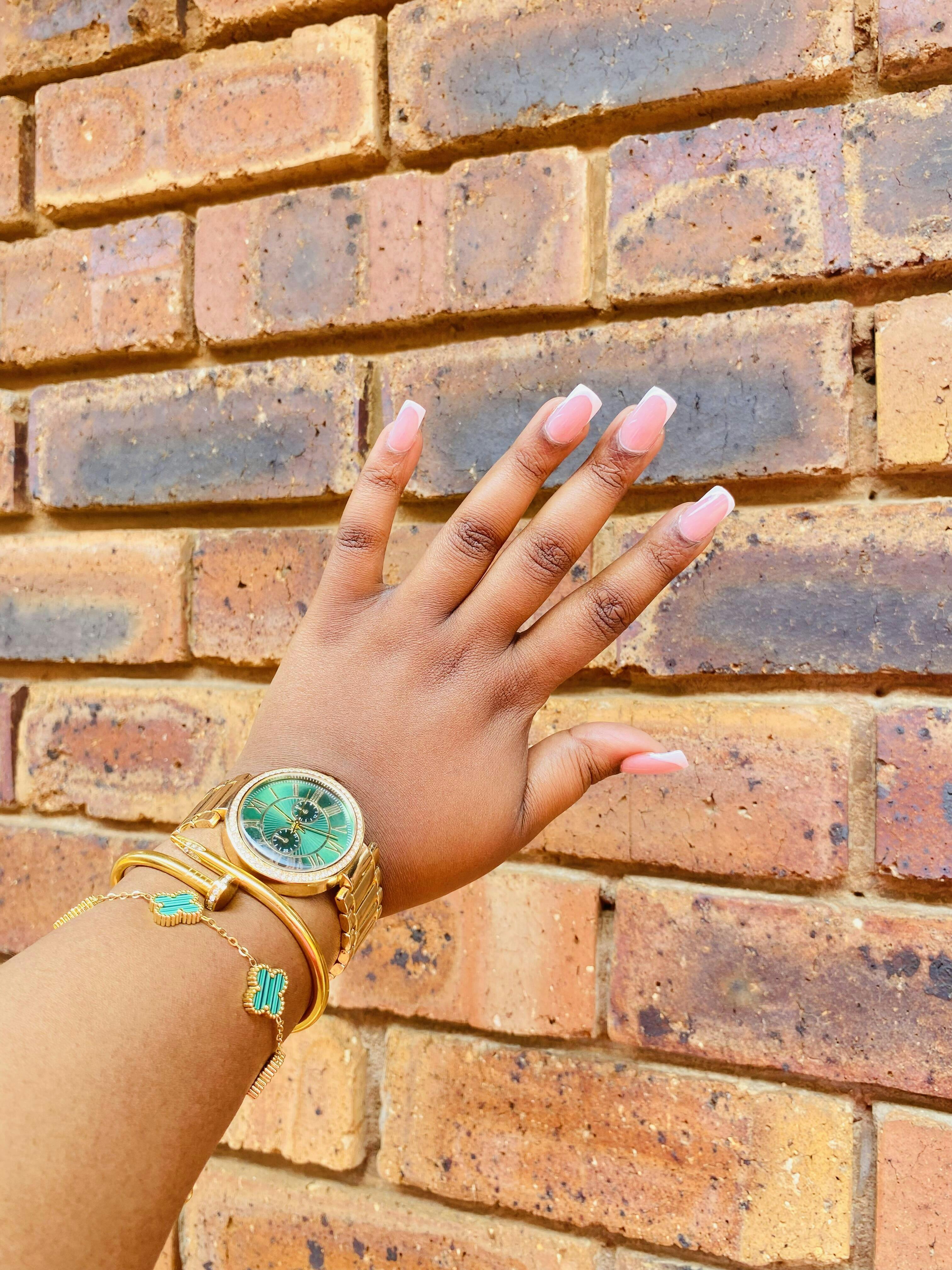 Incrusted Nail Bracelet – ONYÈ JEWELS: Jewellery and Eyewear Wholesale