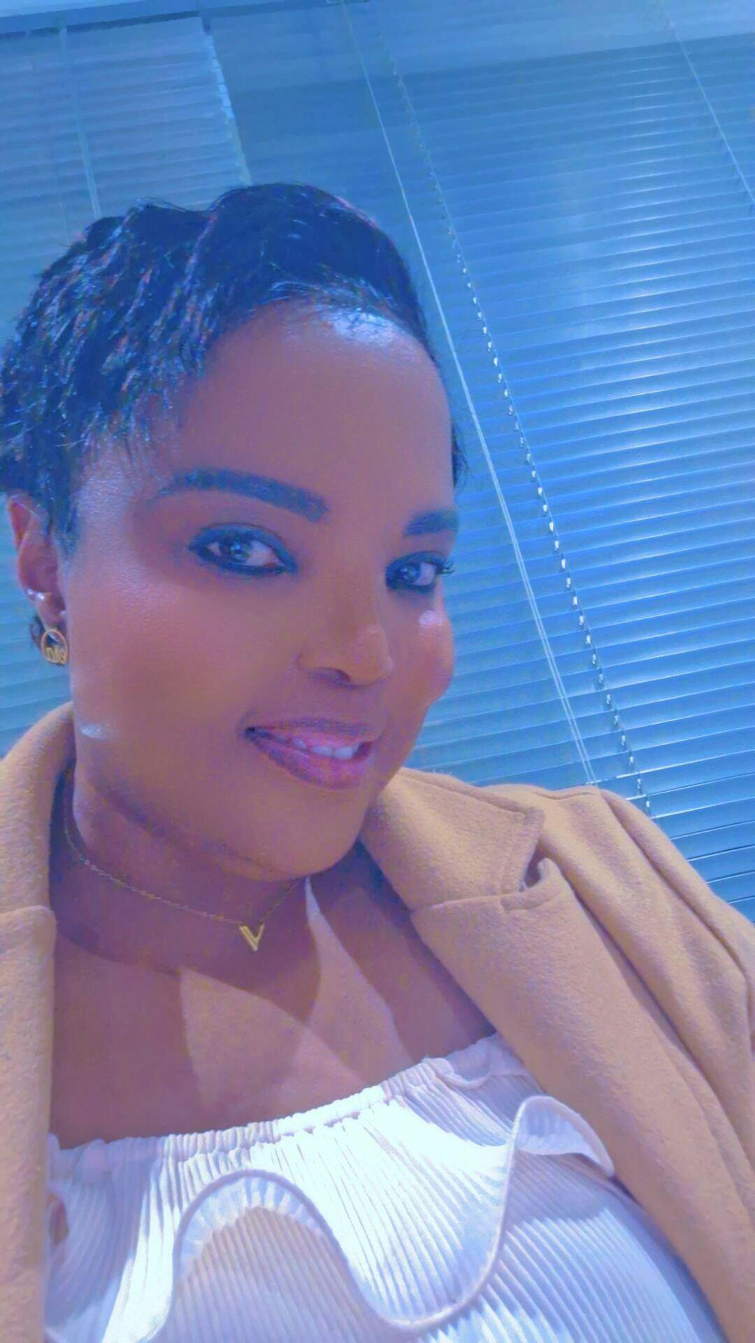 Vogue Pendant Necklace – ONYÈ JEWELS: Jewellery and Eyewear Wholesale