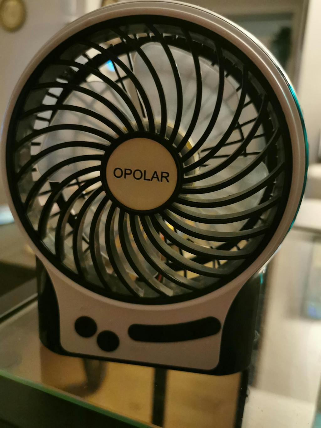 OPOLAR Battery Operated USB Rechargeable Desk Fan – opolar