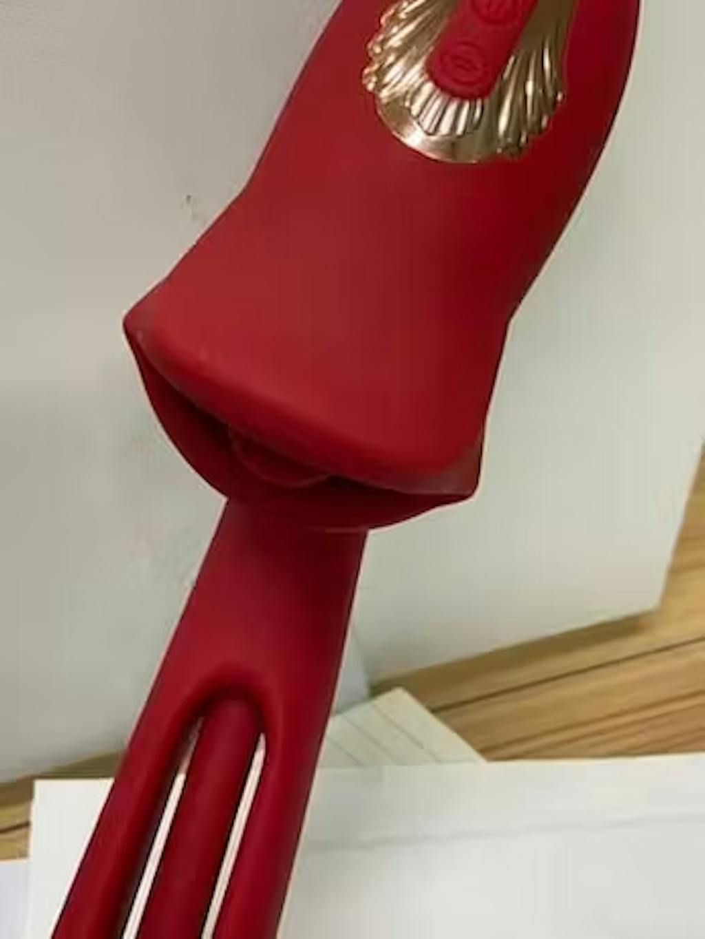 Flapping G Spot Vibrator with Vibrating & Kissing Tongue – Oronova.co.uk