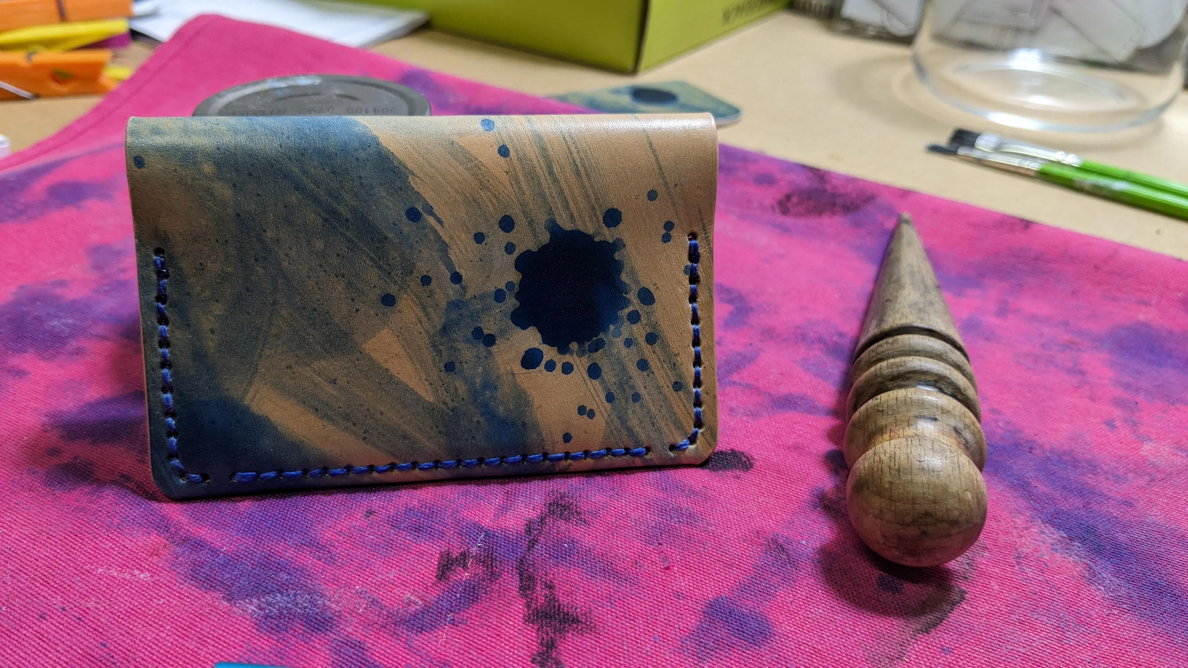 The Lomond Leather Wallet - FREE PDF DOWNLOAD! – OrramanLeather