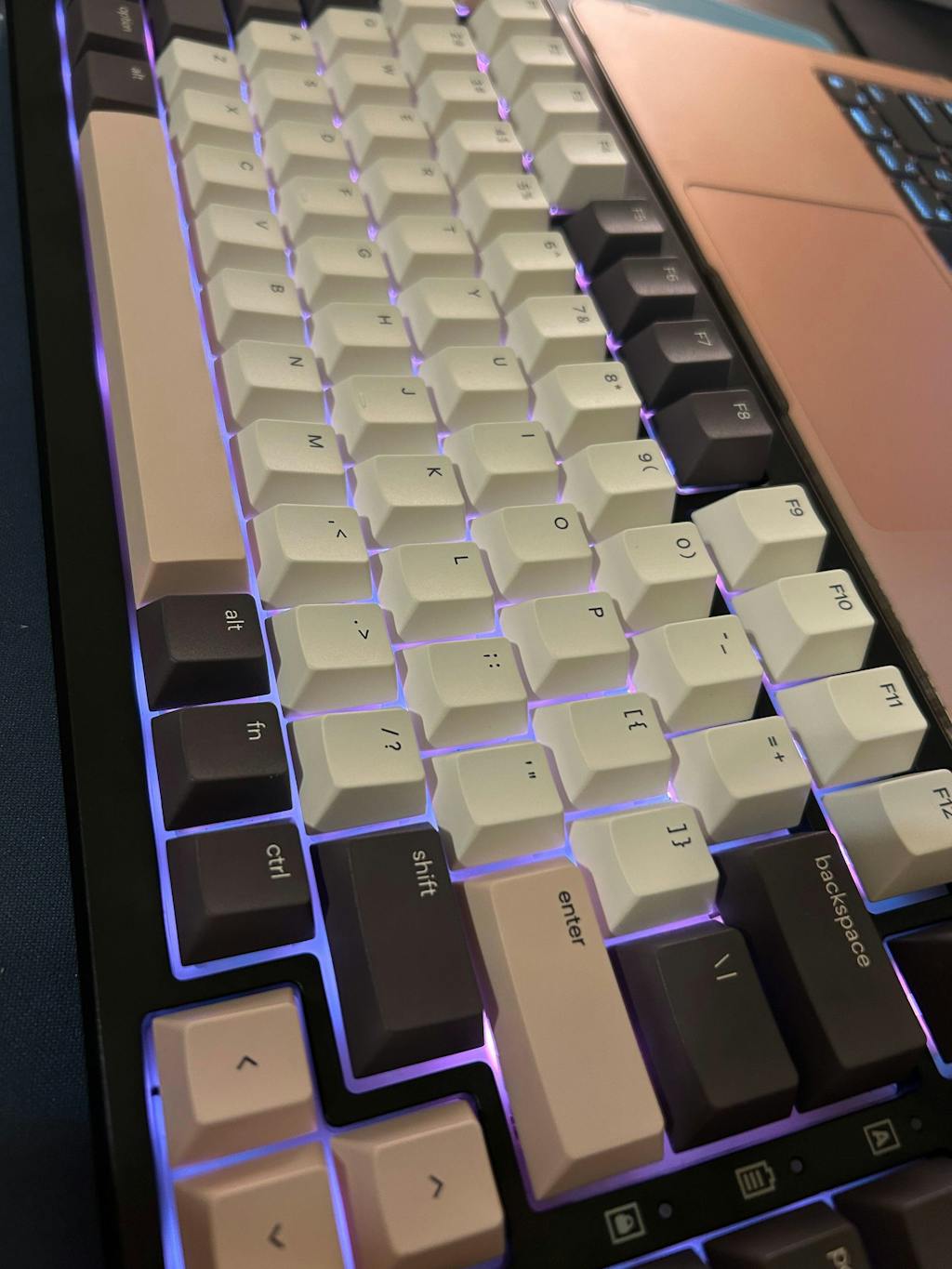 little ghost keycaps – osume