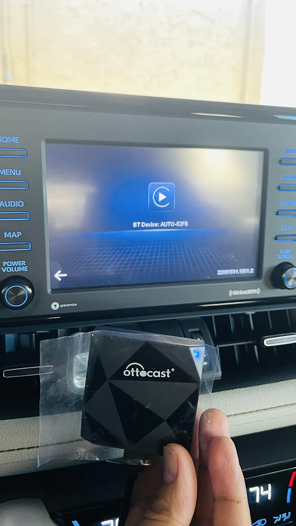 U2AIR Pro Wireless CarPlay Adapter | Ottocast