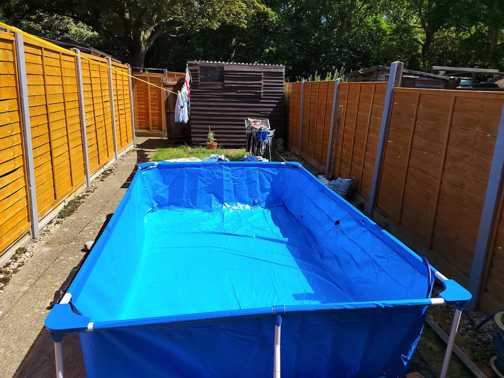 Bestway 56411 Rectangular Pool Set 300x2.01x66cm - Outside Play